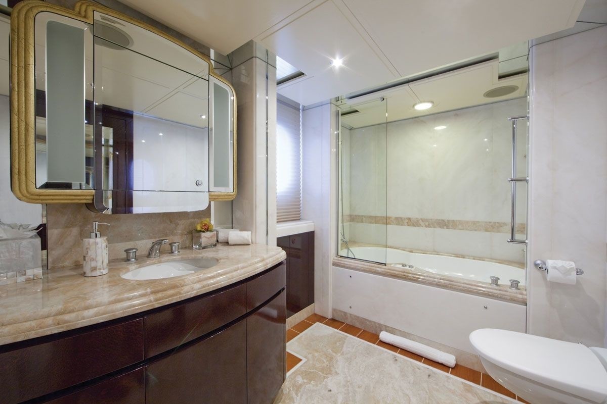 Yacht PRINCESS TOO, Feadship | CHARTERWORLD Luxury Superyacht Charters